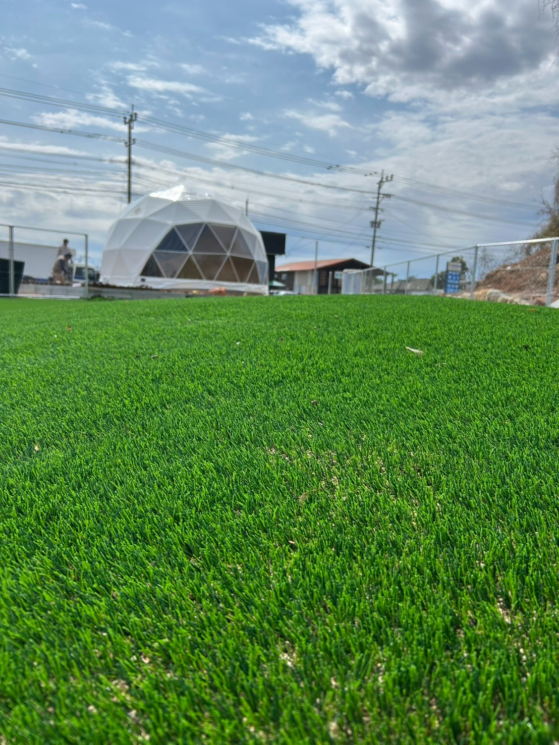 PIF＆POPO’s Kitchenドッグラン【ペット用】 | 【公式】芝専門TURFER：天然芝も人工芝もアドバイスから施工、管理まで ...